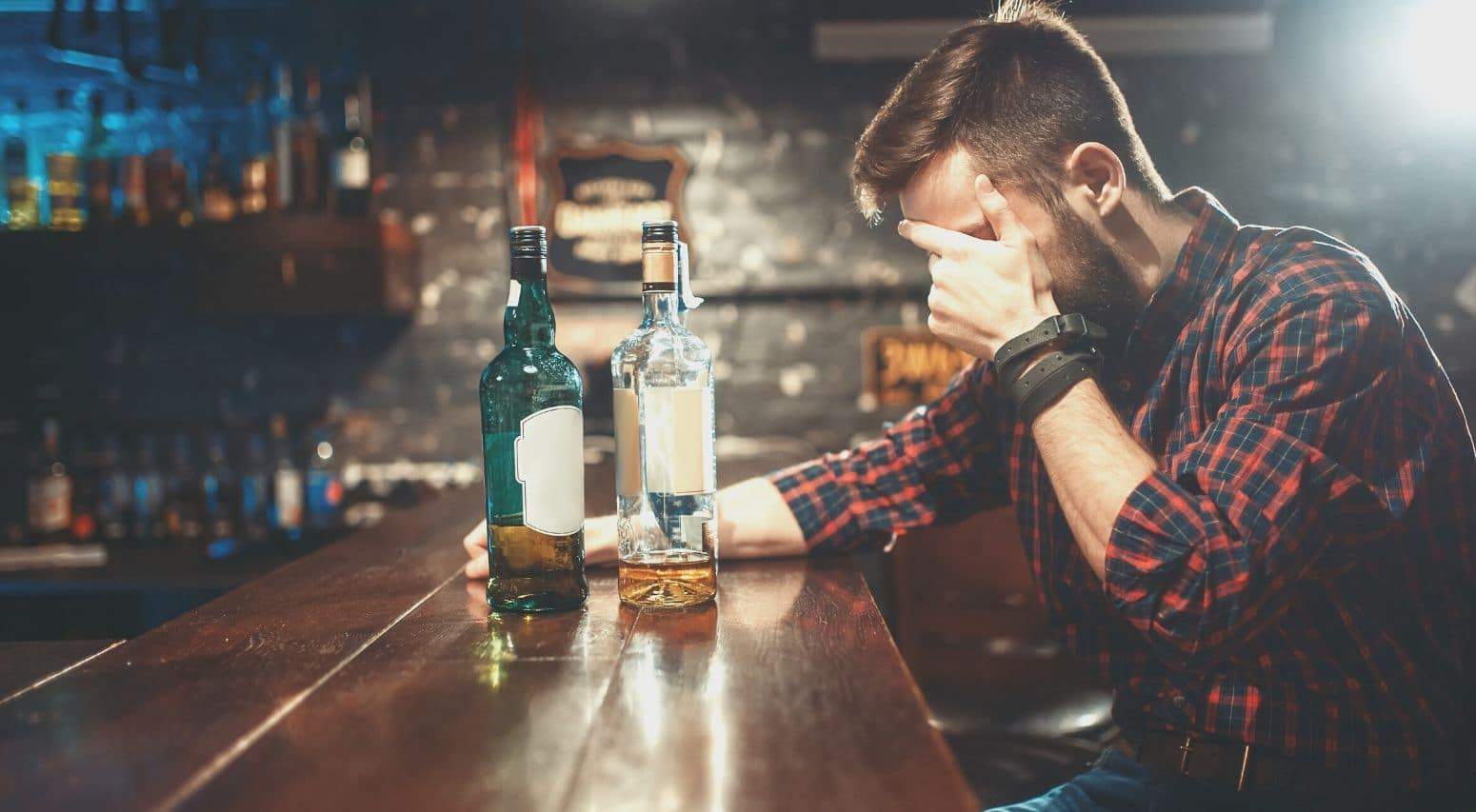 Physical Dependency on Alcohol Symptoms & Warning Signs
